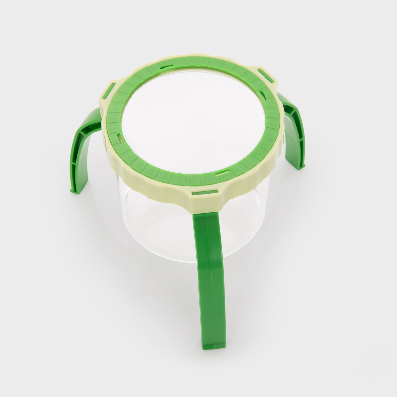 Tabletop Magnifier & Pot | Commotion